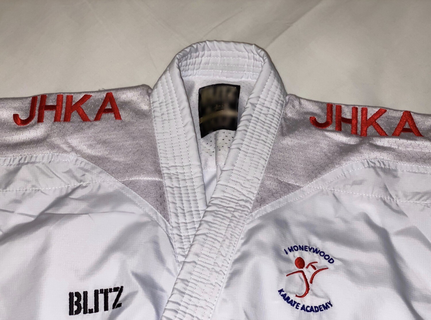 Exclusive Sport Karate Fighters Specific Gi embroidered shoulders ...