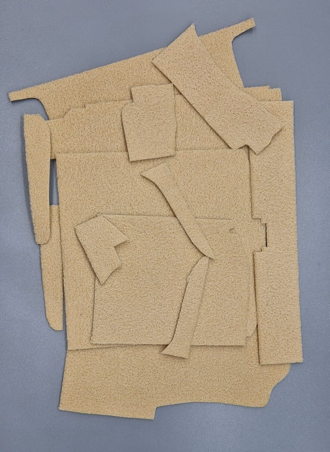 Jaguar E-type 1:8 scale carpet set