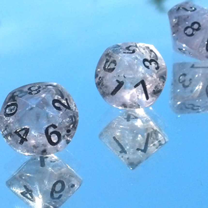 crystal caste 12mm i ching dice: amethyst