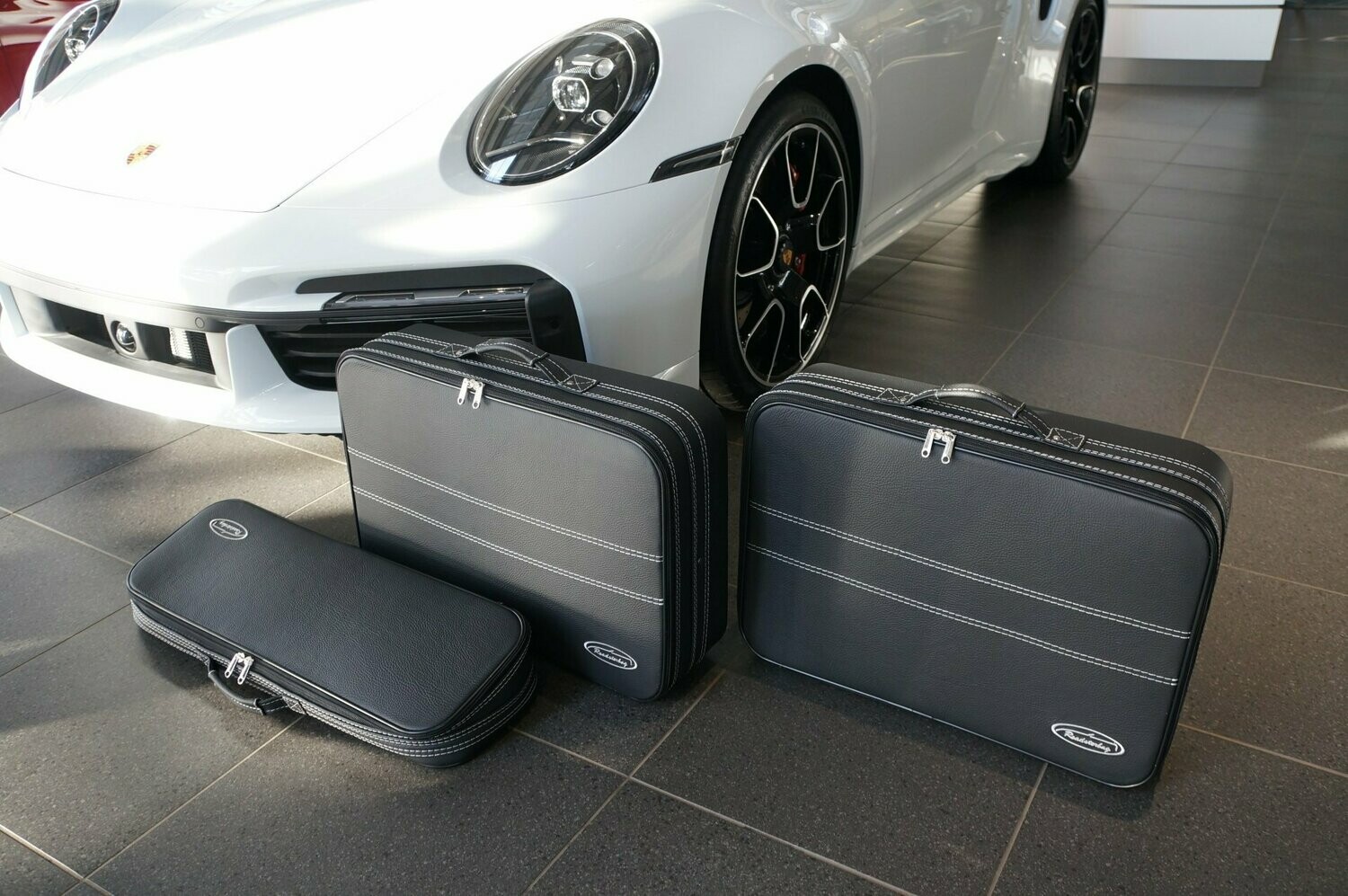 Roadsterbag Porsche 991 front trunk Version A (completely leather)