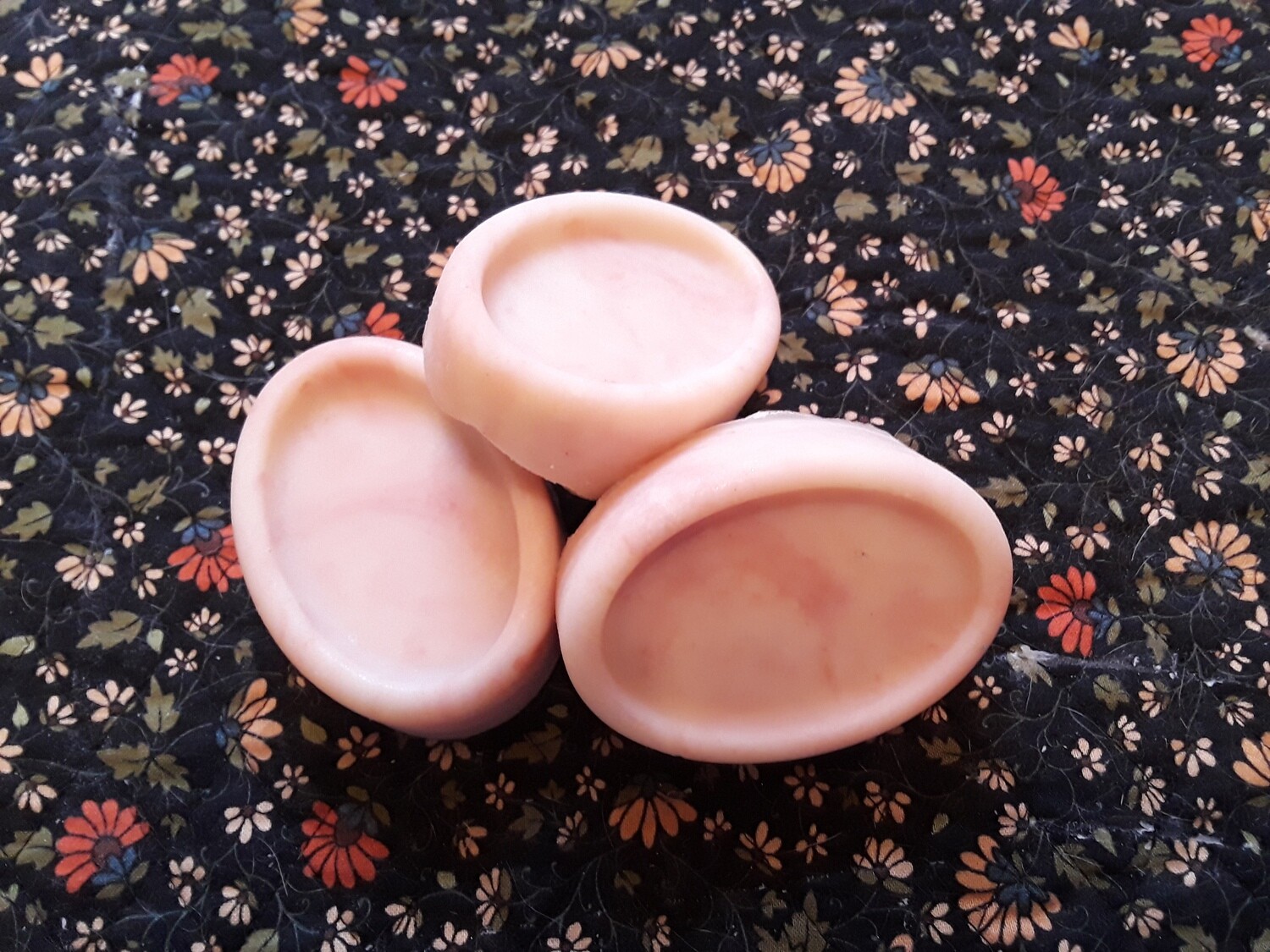 Small-hand size soaps