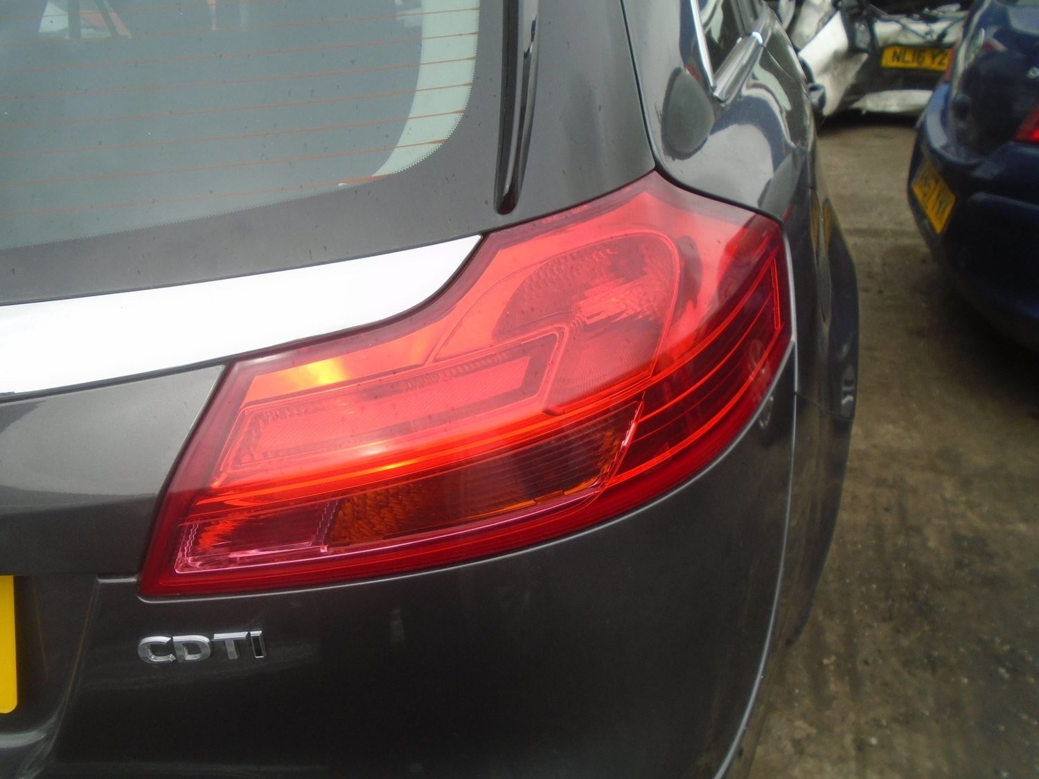 Vauxhall Insignia Drivers Side rear light 2009..click for info