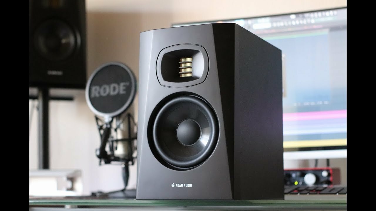 Altavoces (Monitores)