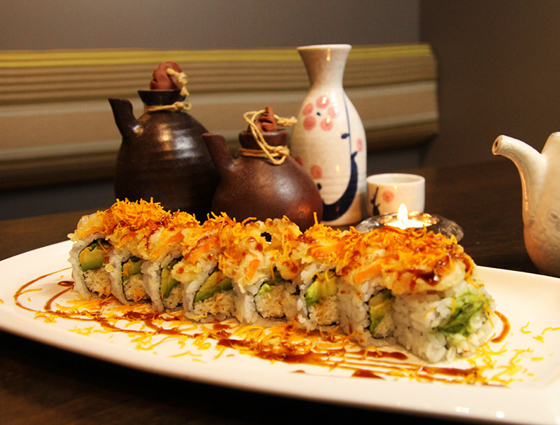 Golden Roll (8 pcs)