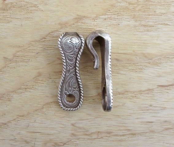 Concho Pendant Adapter ~ TL2106SR ~ Small Hook