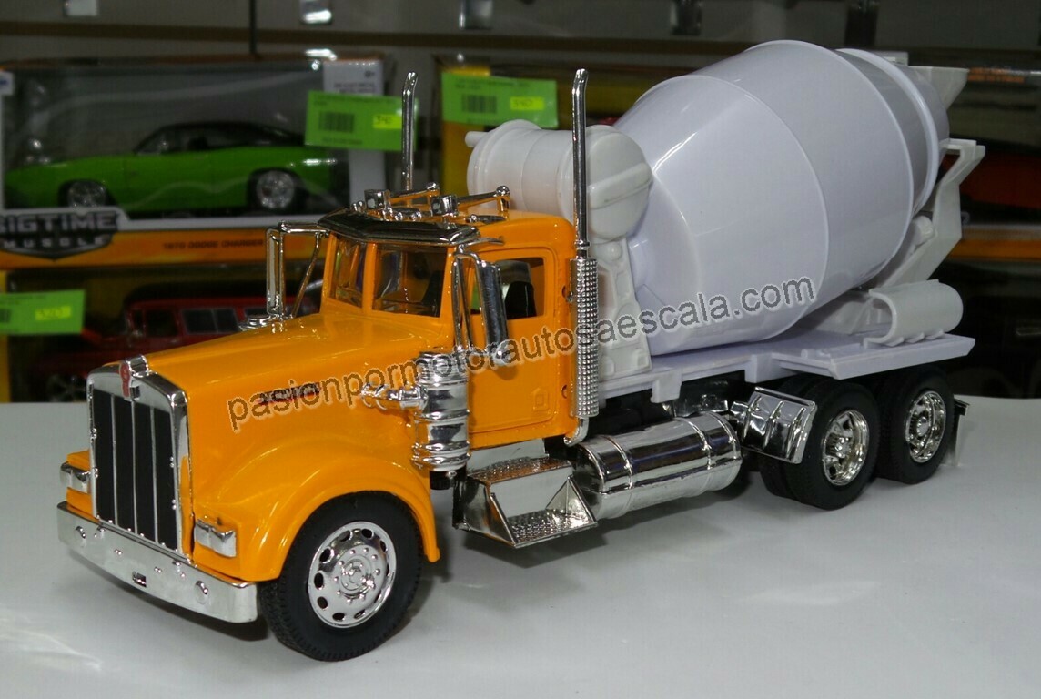 1:32 Kenworth W900 1987 Amarillo Revolvedora de Cemento Torton New Ray