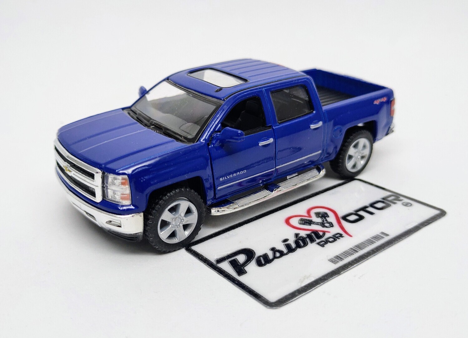 1:46 Chevrolet Silverado Super Crew 1500 LTZ 2014 Azul Pick Up Kinsmart ...