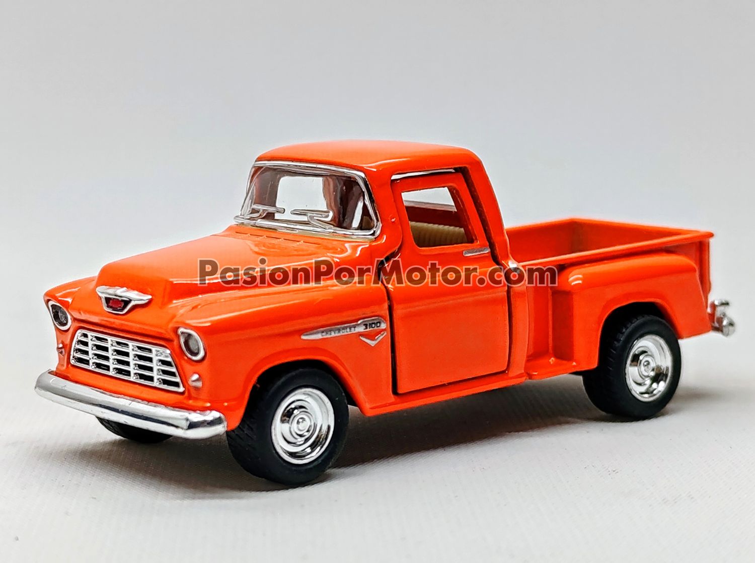 1:54 Chevrolet 3100 Stepside Pick Up 1955 Naranja KINSMART En Display a ...