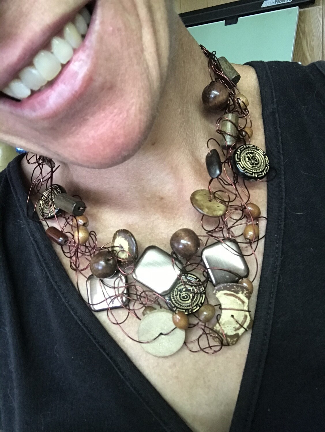 COLLIER ROYAL BOIS BRUN