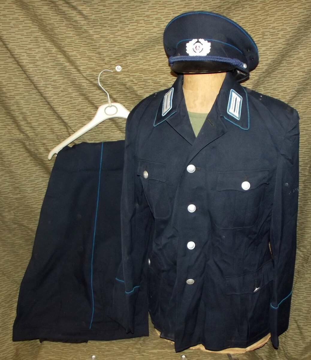 Uniforme Transport Polizei Troupe Est-Allemand NVA/DDR.