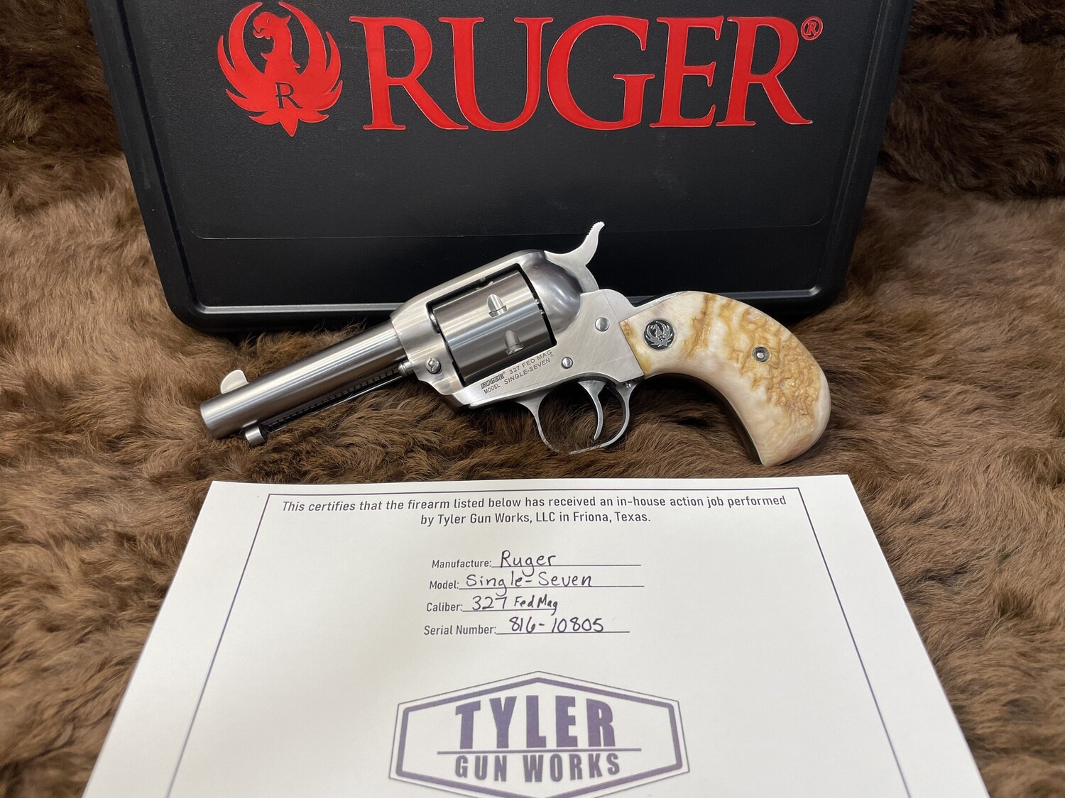 Ruger Single-Seven Bird's Head .327 Fed Mag with Ram's Horn Grips