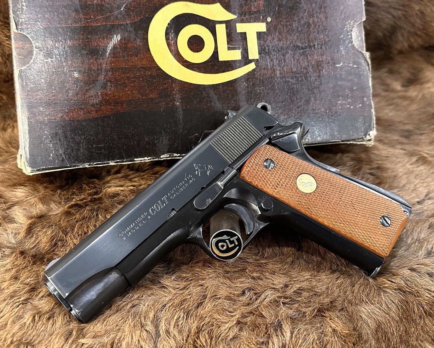 Colt Commander Model 1911 .45ACP Pistol