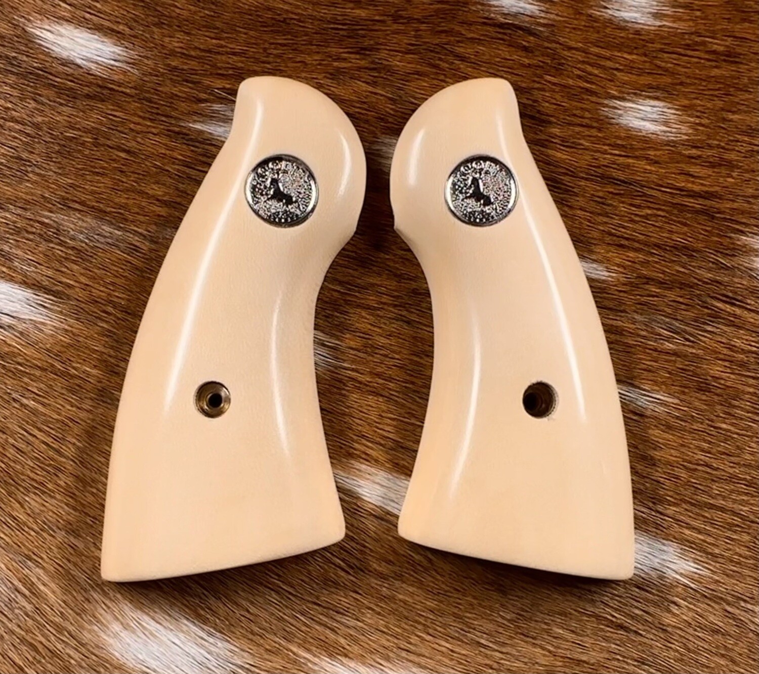 New Model Colt Python Holly Wood Grips