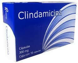 Clindamicina 300mg oral 16 cápsulas