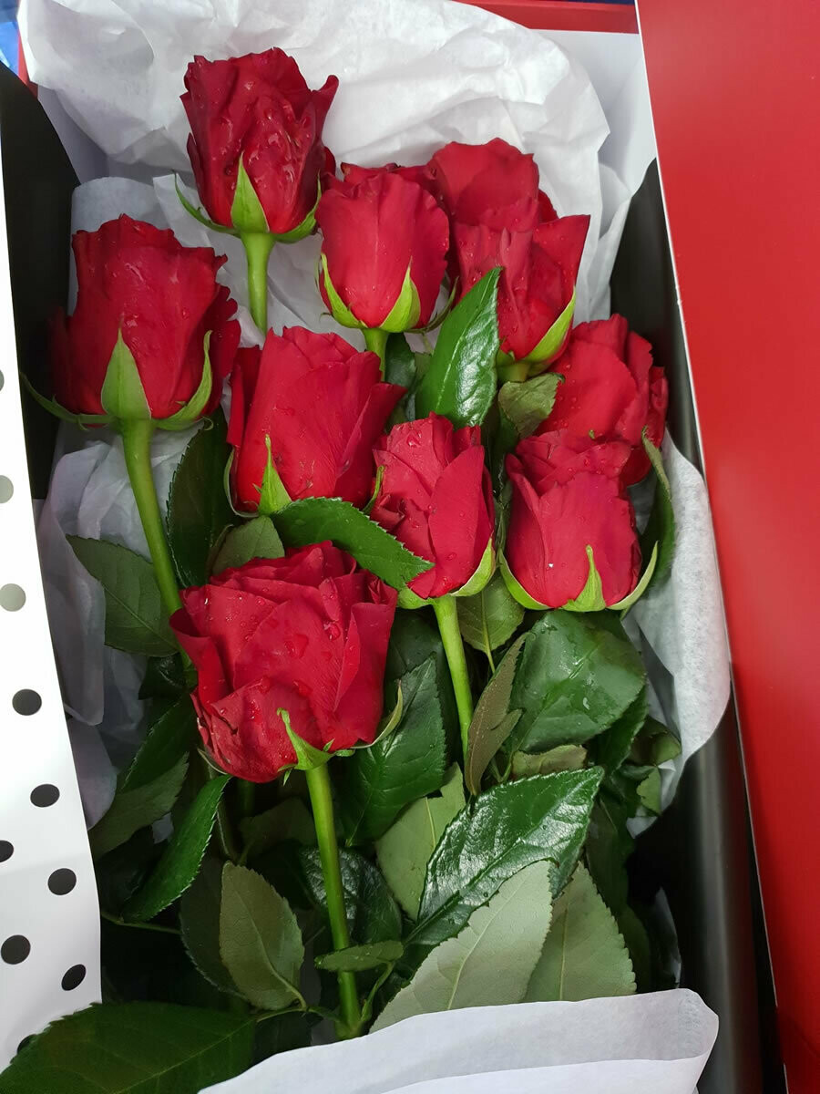 Romantic Roses in a Glamour Box - Store - Florian Florist