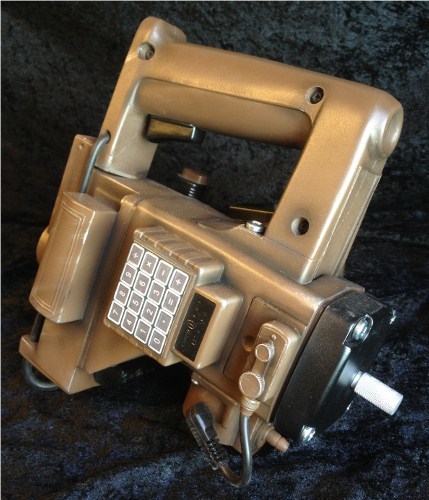 Aliens Colonial Marine Motion Tracker, built and painted display