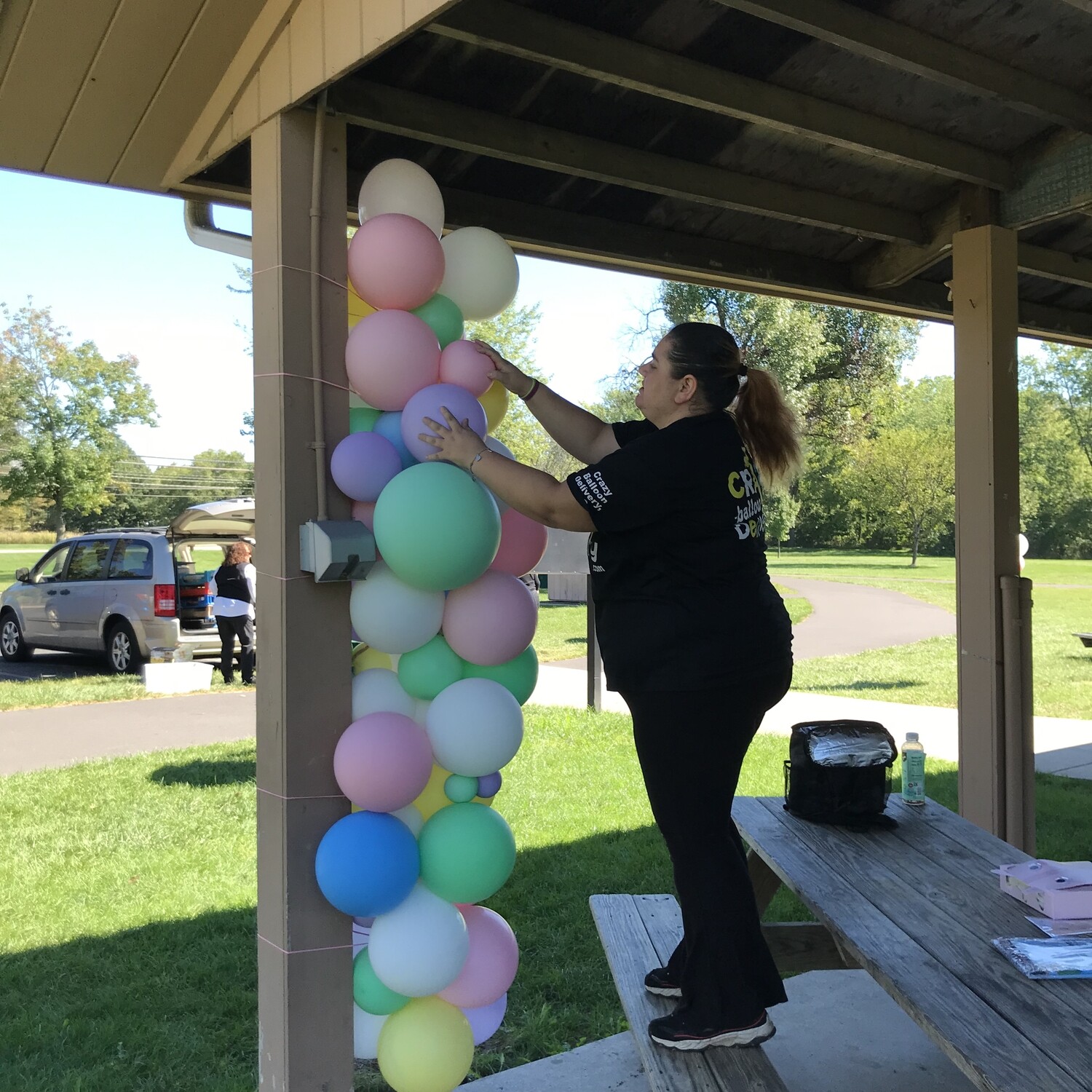 Organic balloon column 7 to 8 feet high