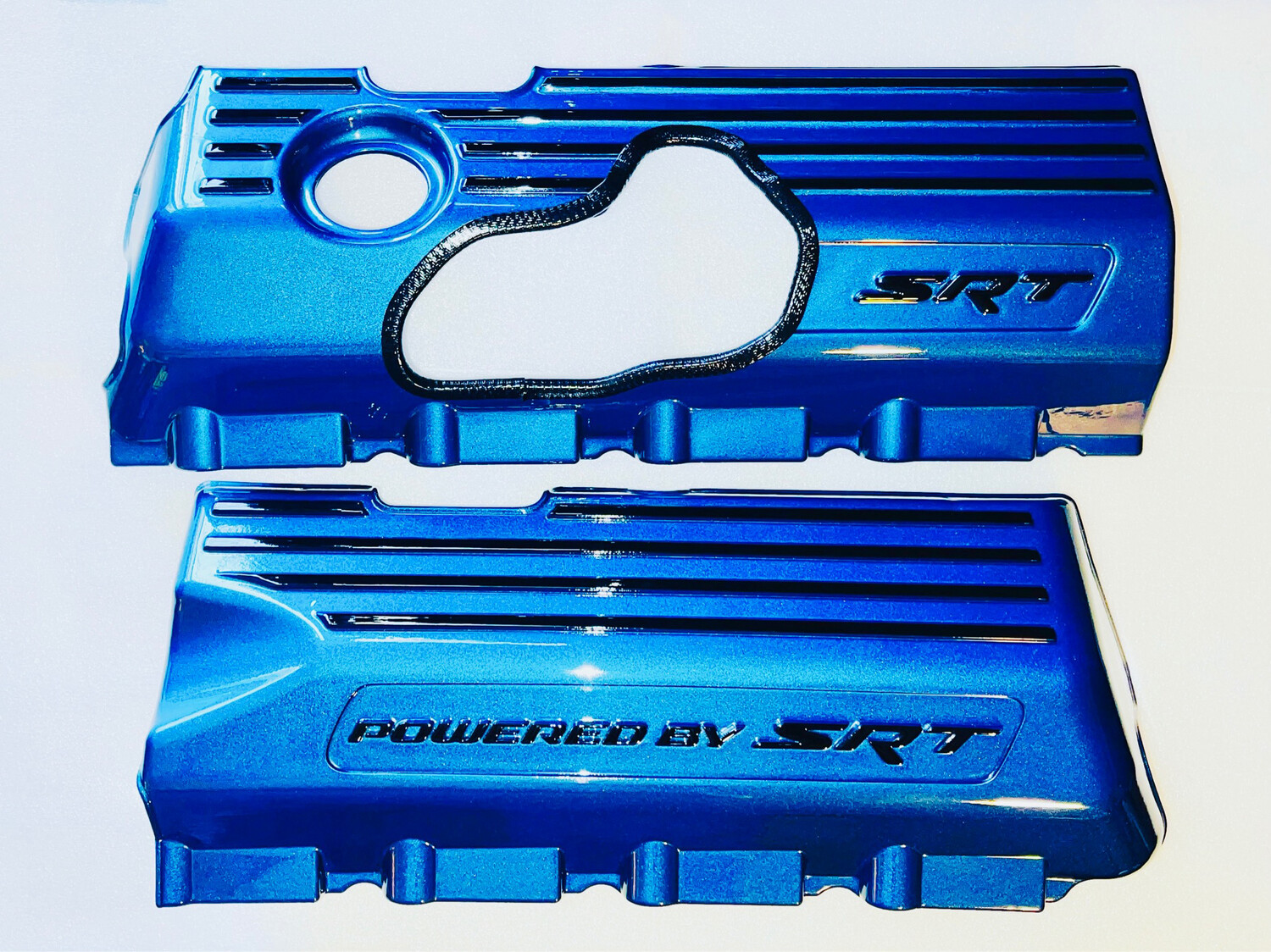 Hemi valve covers | Dodge Challenger Forum