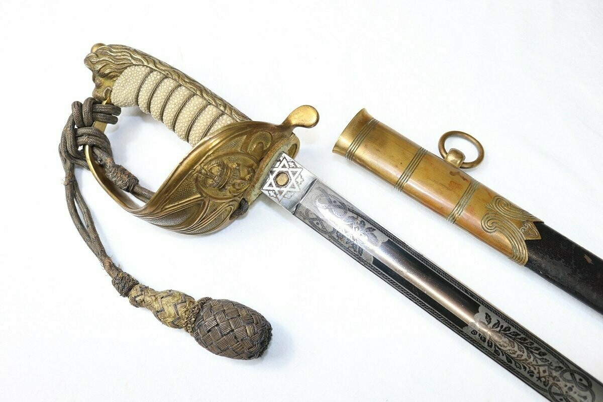 Excellent Quality Antique Royal Navy Officer's Sword & Scabbard ...