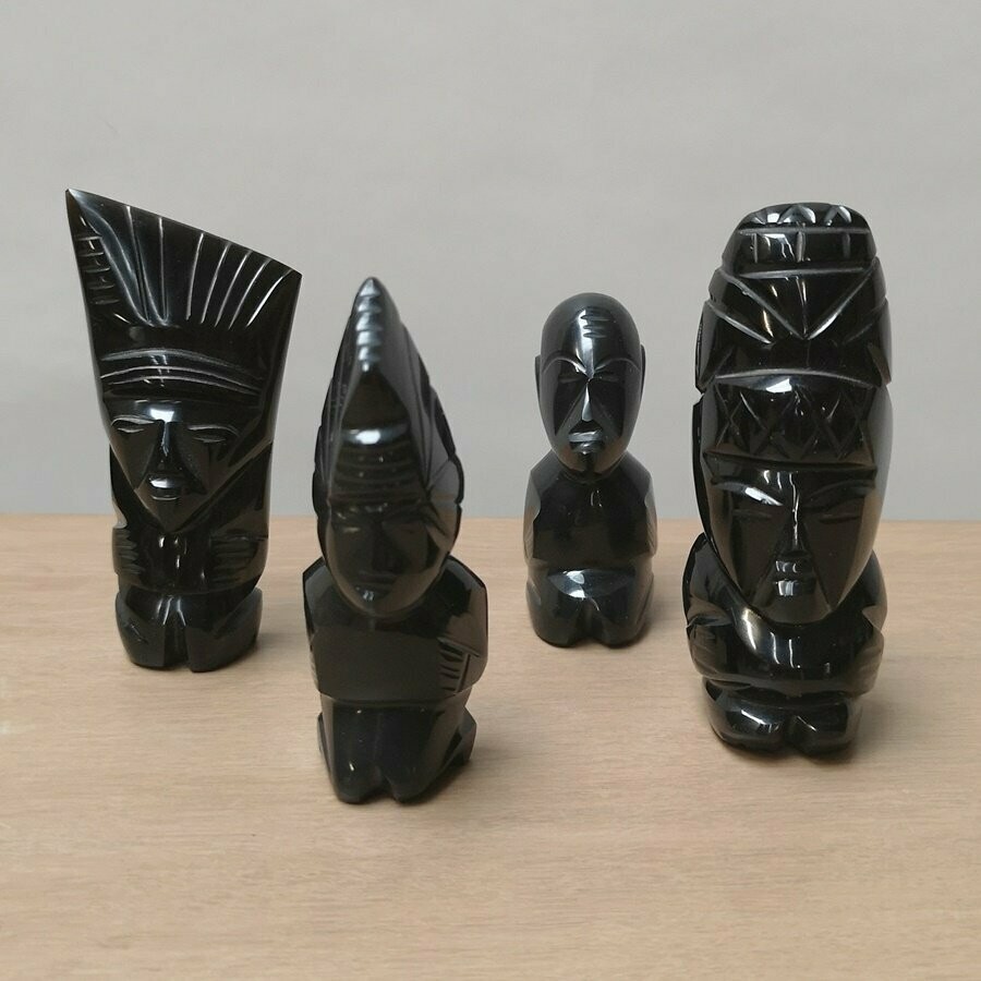 Figuras Aztecas de Obsidiana