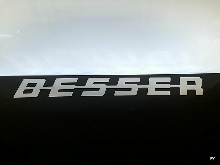 Edelstahl Schriftzug "Besser"