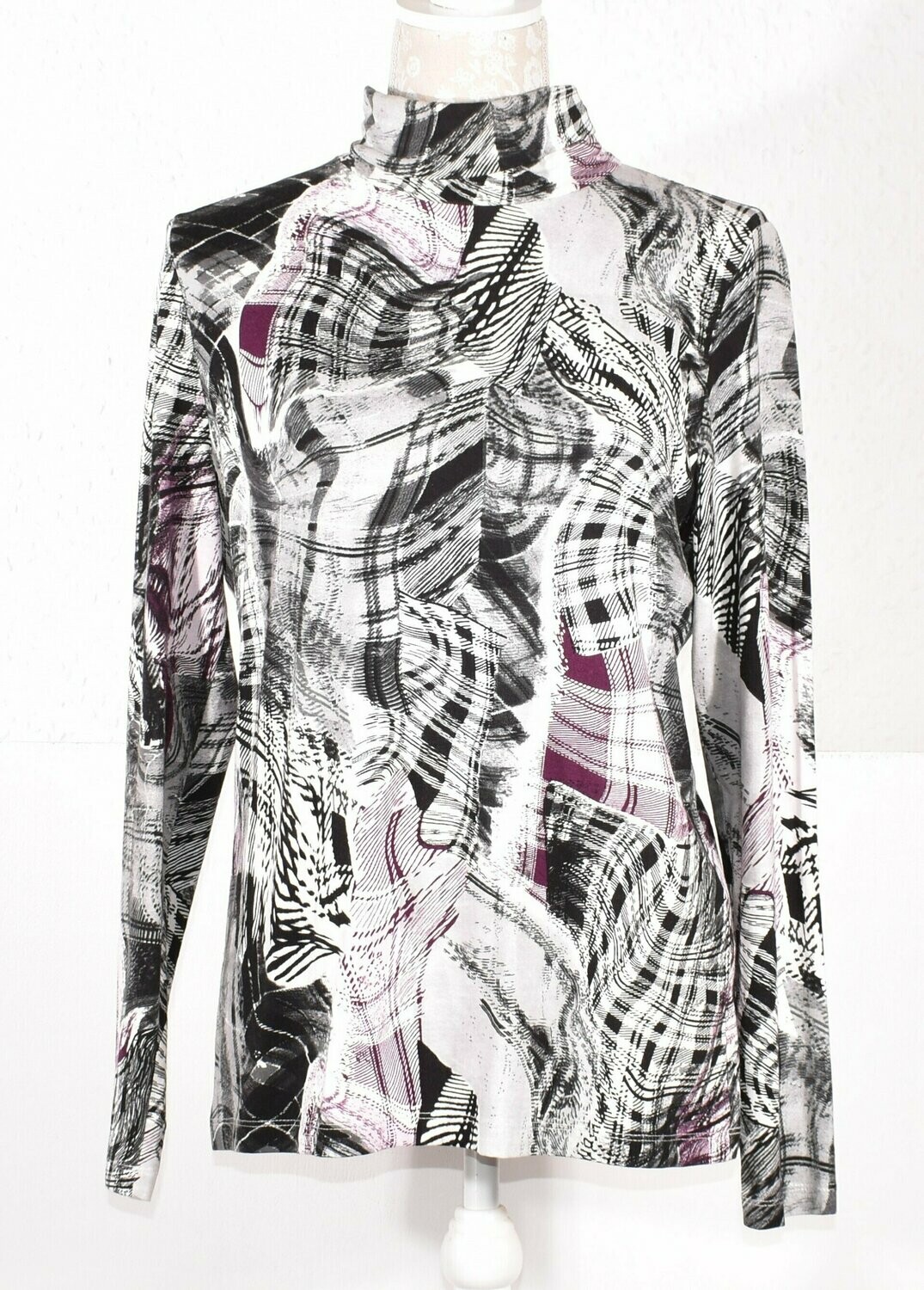 Long Sleeved Abstract Pattern Top by STEILMANN
