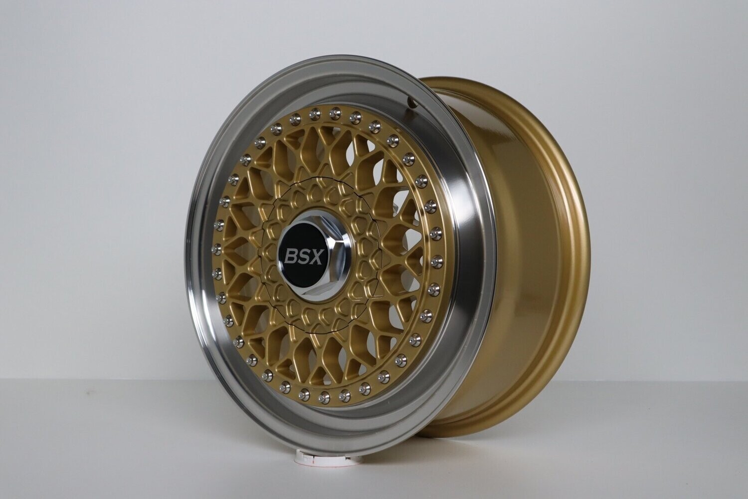 BSX Klassik Lip 7x16 ET25 LK 4x100 in Gold
