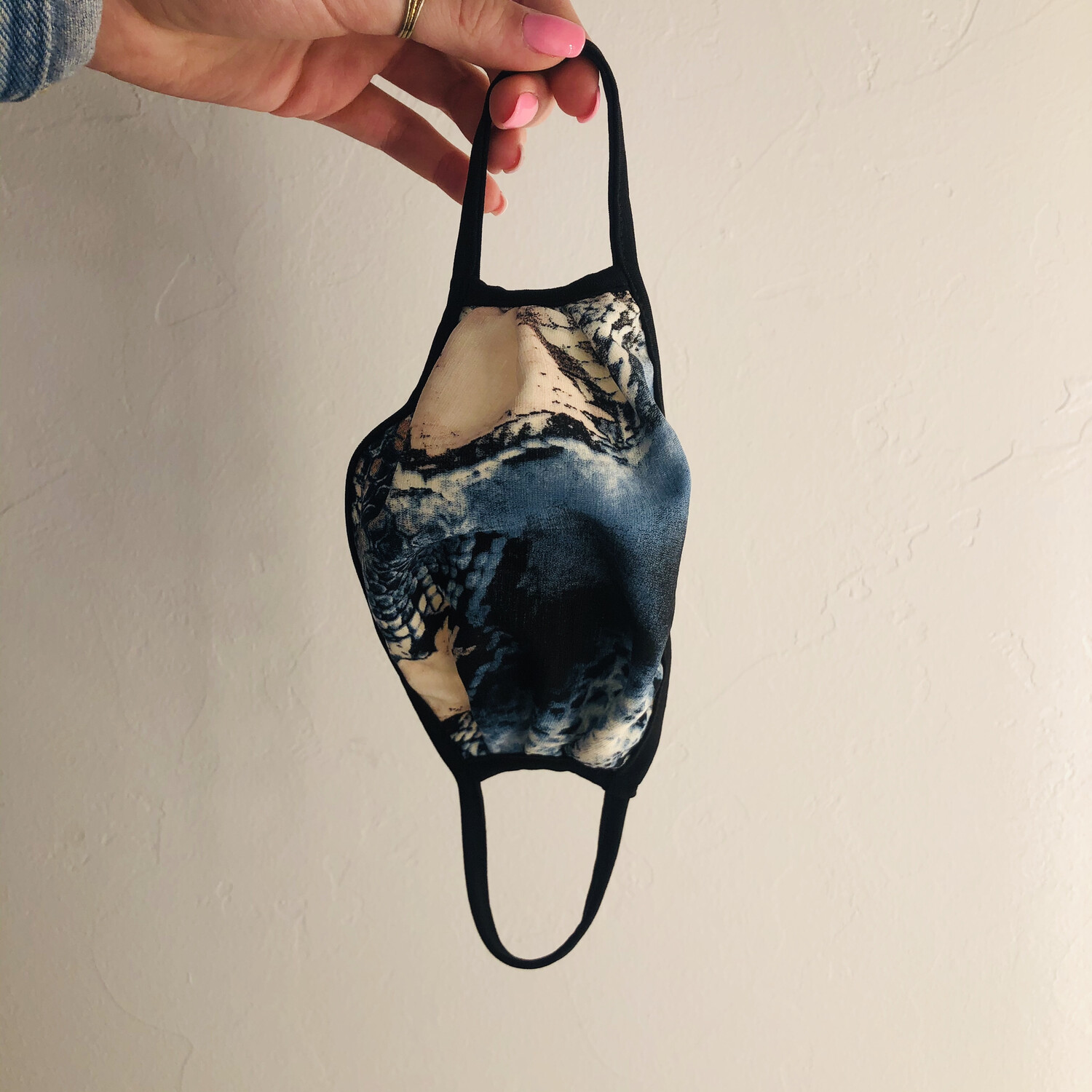 Snake Mask With Wire