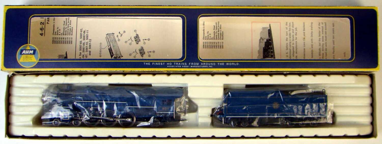 AHM5087-10 CNJ "Blue Comet" 4-6-2 Heavy Pacific Locomotive HO Scale