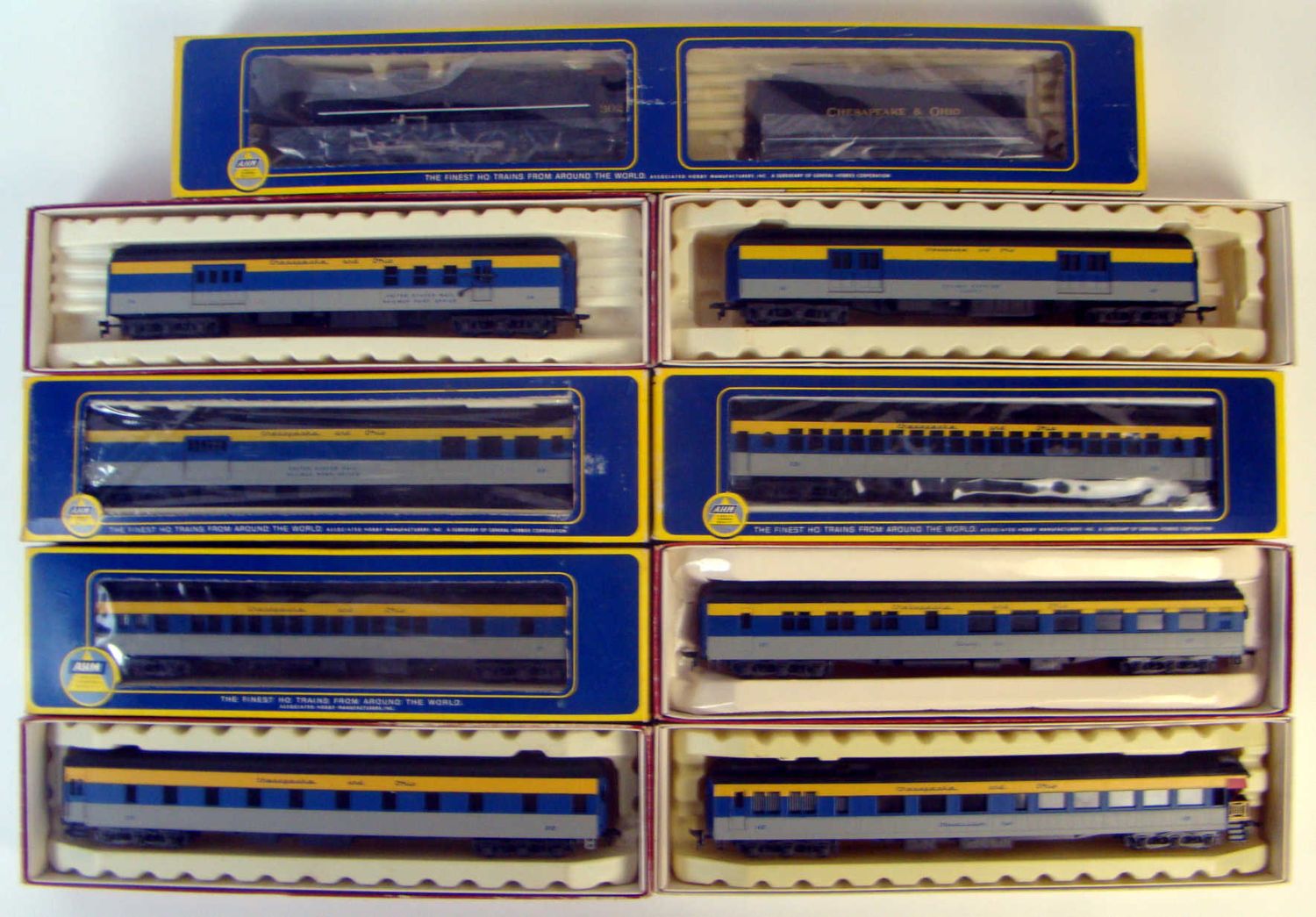 AHM/Rivarossi C&O 8-Coach Passenger Express w/Class L2 4-6-4 Hudson ...