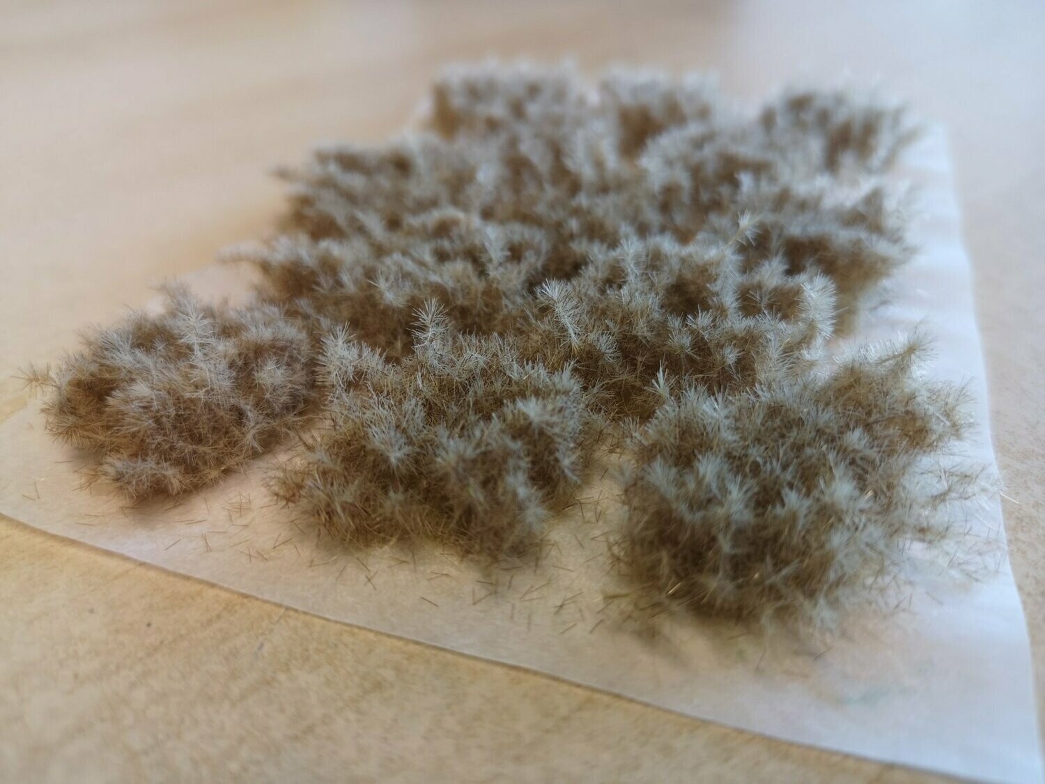 Desert 12mm - Large Thistle Tufts