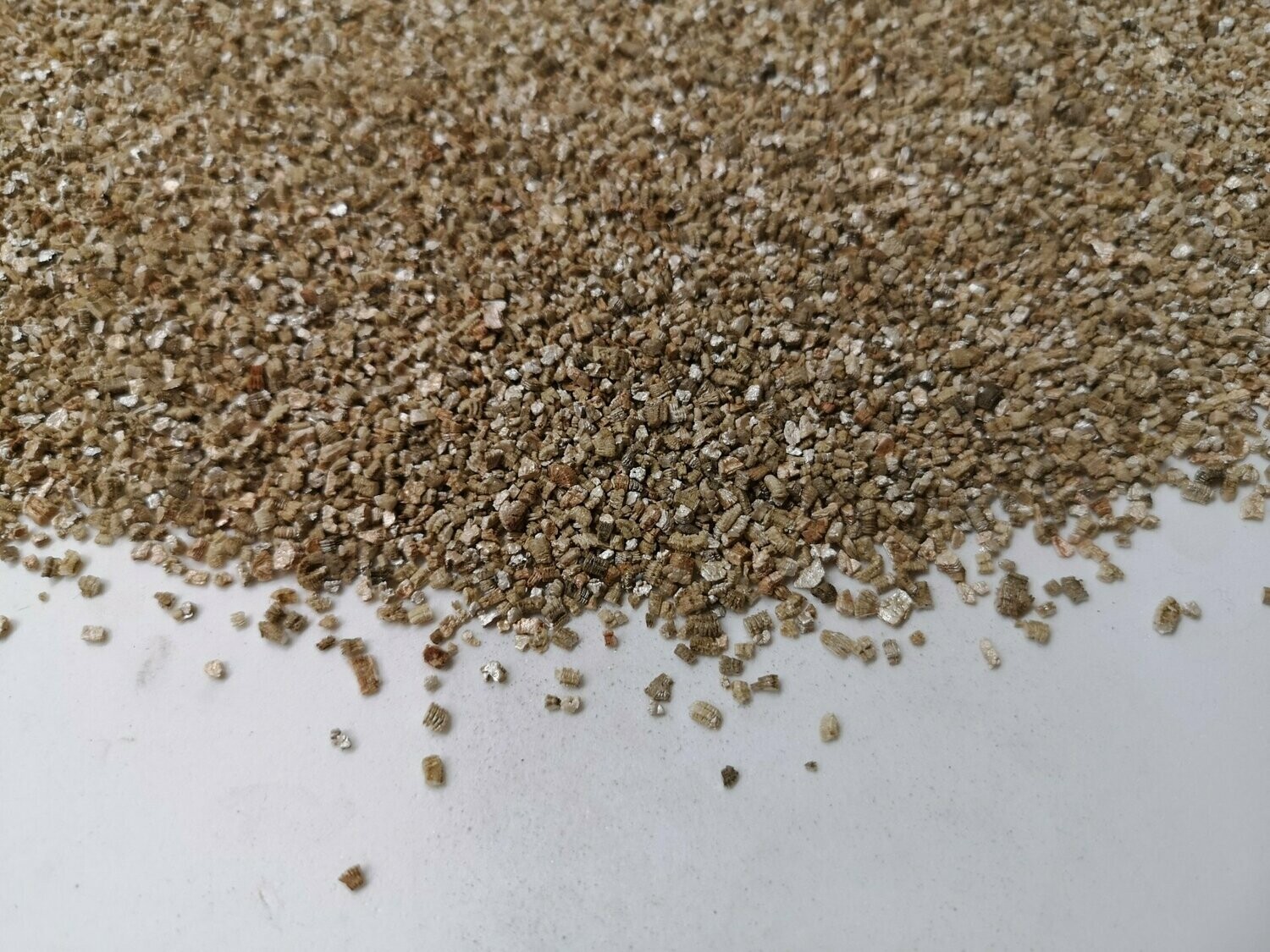 Metallic Rock Fine granule