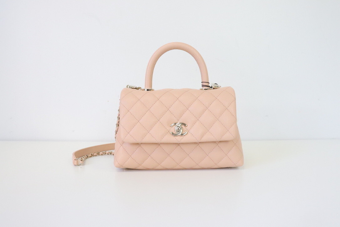 Chanel Coco Handle Mini/Small 21P Light Pink Caviar Leather, Gold ...