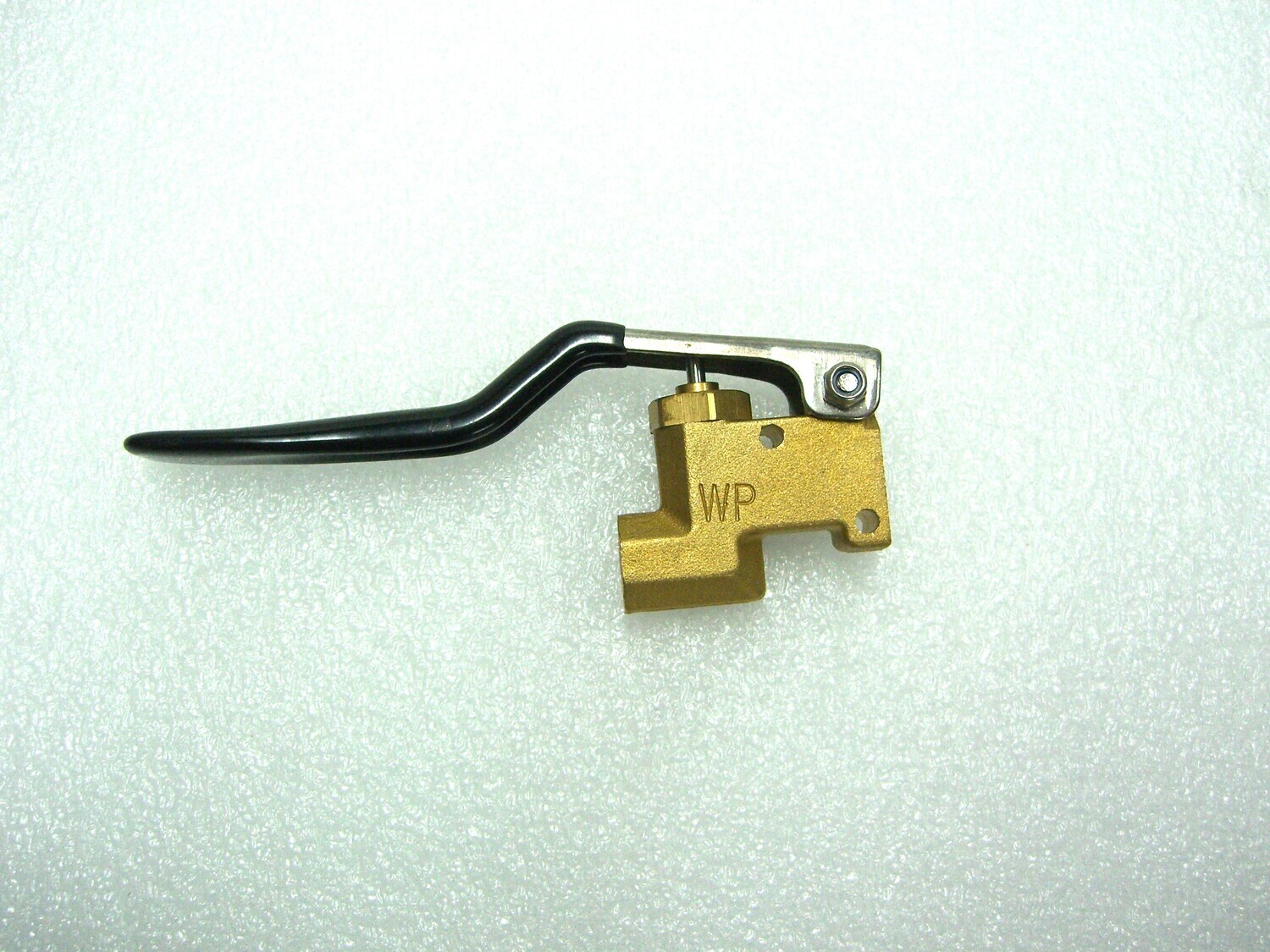 Brass hand tool valve