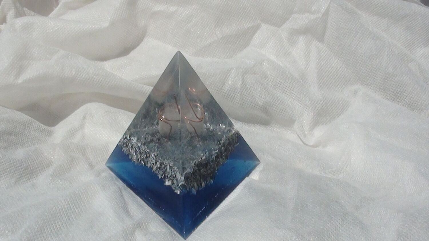 Medium Tetrahedron Orgonite- Blue/ Arkansas Quartz Crystal/ Quartz ...