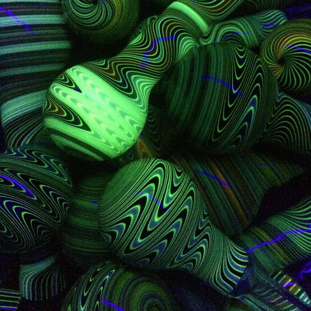 Boro Color and Illuminati Vac Stack Lined Tubing UV Reactive
