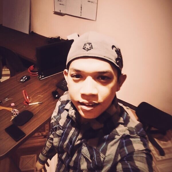 Mark Eron Web Master