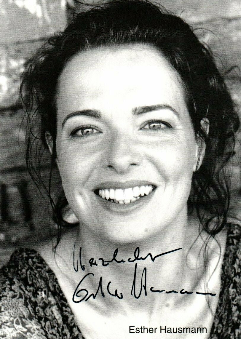 Hausmann, Esther