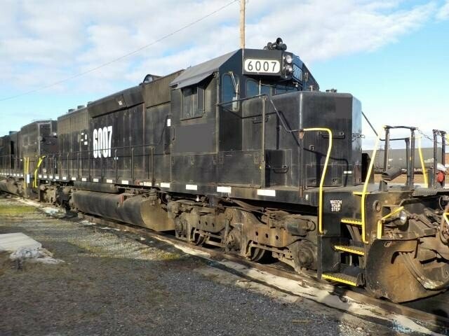 Blue carded EMD SD 40 2 for lease or purchase