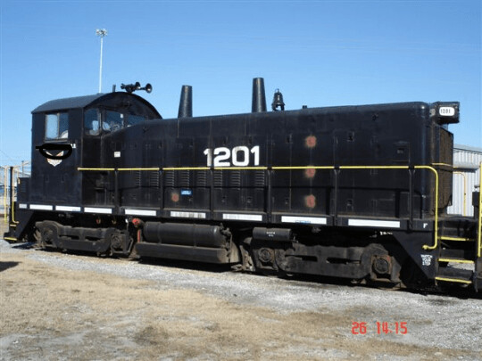 Good used EMD SW 1200 locomotive