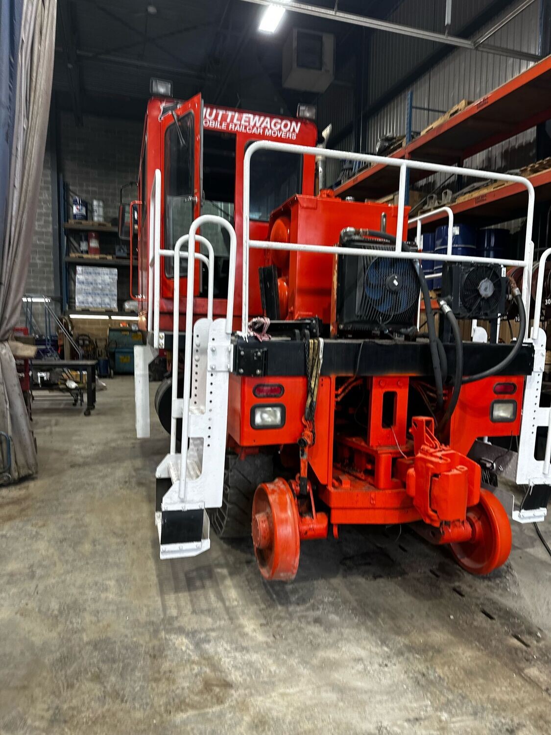 2002 Shuttlewagon SWX 605