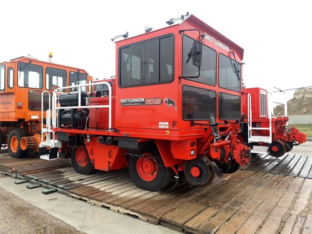 2017 Shuttlewagon SWX 420 with 7500 hours