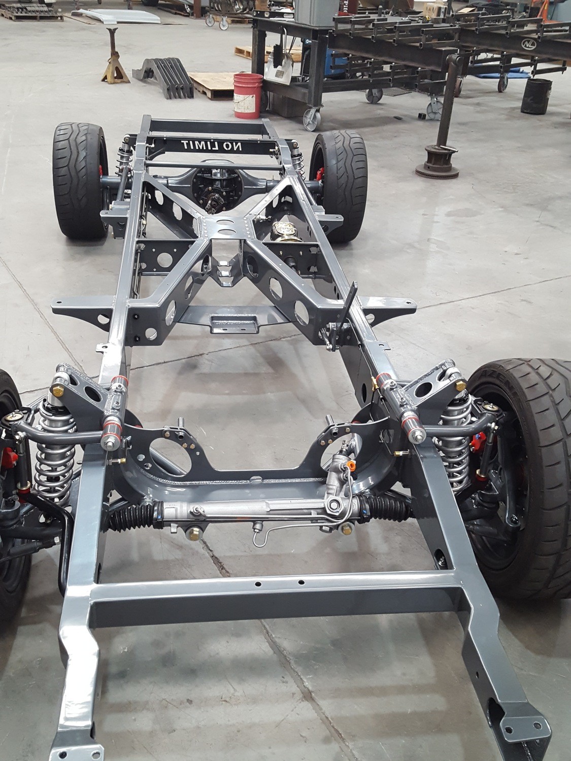 Retro 8 Chassis - Store