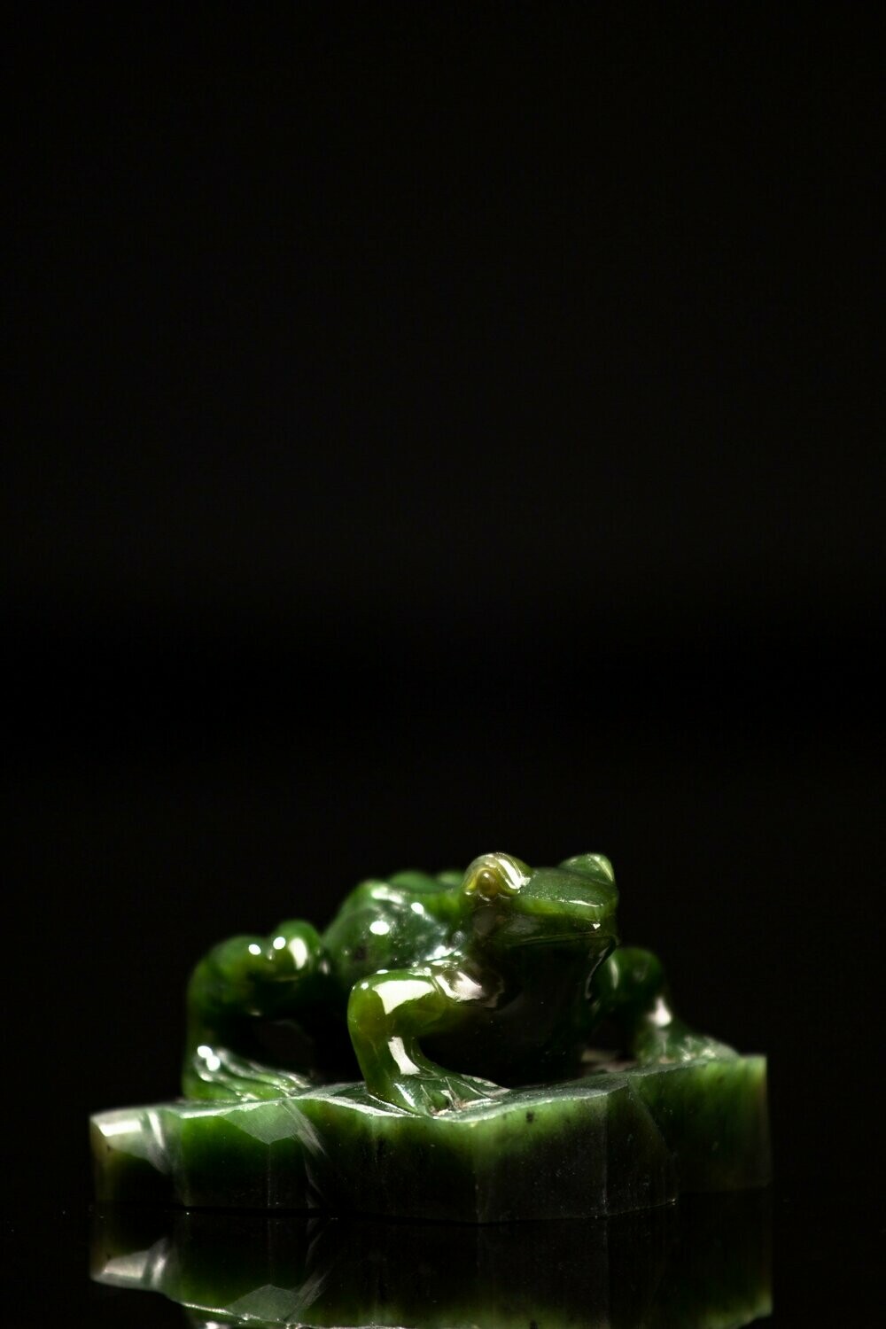 Greenstone Rabbit Sculpture NZ Genuine Kawakawa stone - Omarama