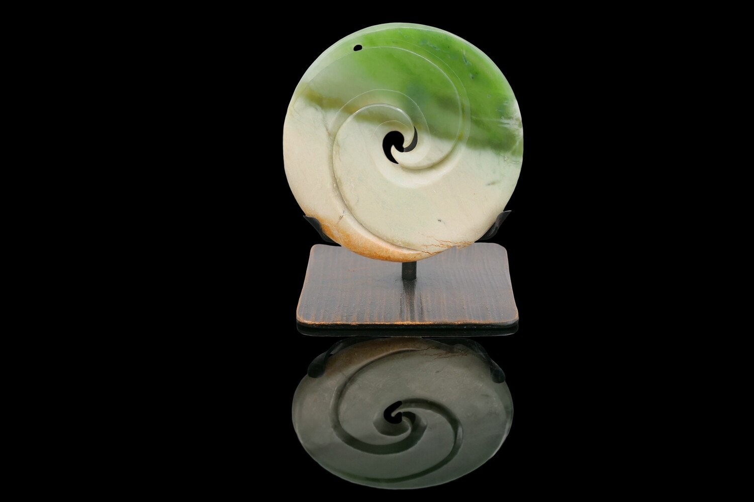 Greenstone Triple Koru Sculpture NZ Genuine Kahotea stone - Taraouta