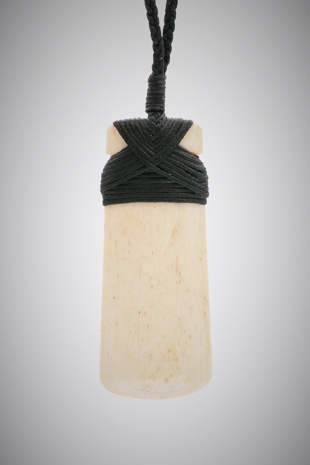 Moko Pounamu, Whale Bone Carving Toki