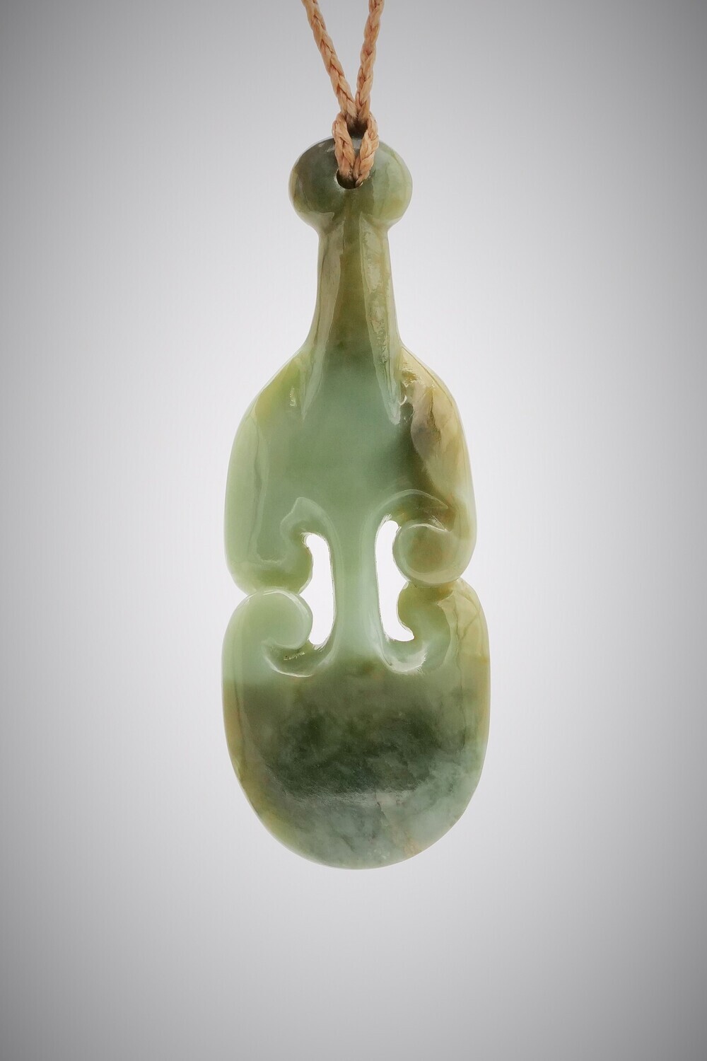 Moko Pounamu Mere NZ Genuine Inanga Greenstone - Waiouru