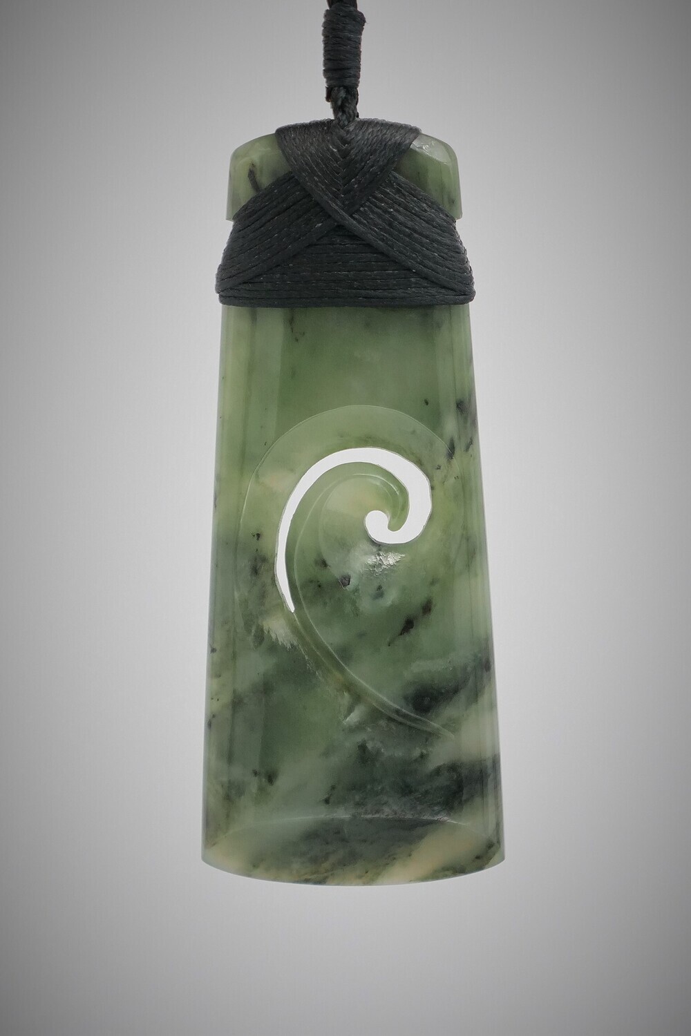 Greenstone Toki NZ Genuine Kawakawa Flower Jade - Koheroa