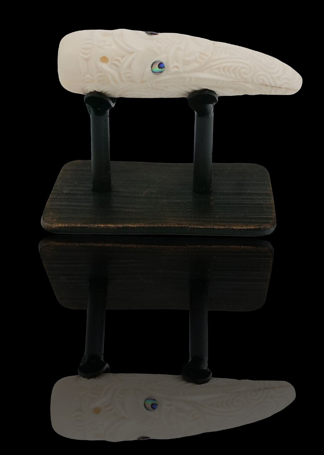 Moko Pounamu, Nguru (Nose Flute) NZ Genuine Whale Tooth Rei Puta ...