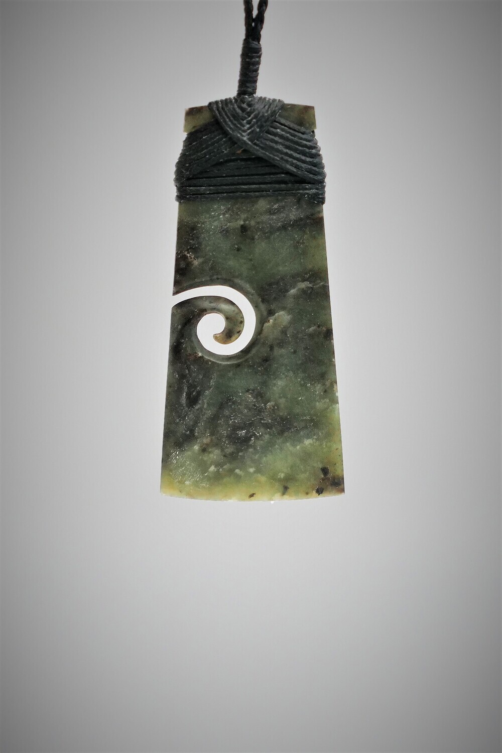 Greenstone Toki NZ Genuine Kawakawa Flower Jade - Koheroa
